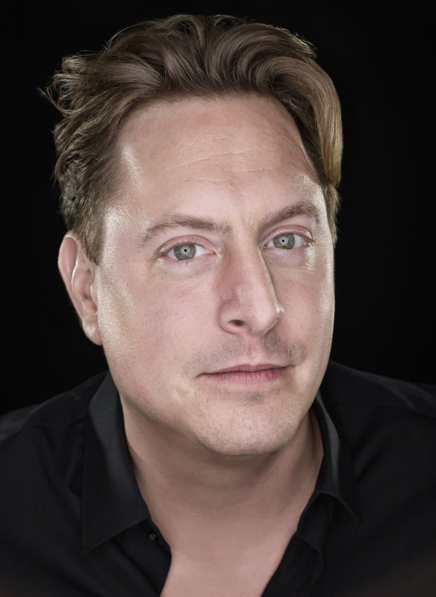 About Jason Vieaux – Jason Vieaux