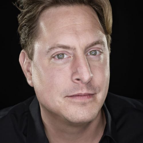 About Jason Vieaux – Jason Vieaux